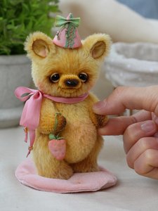 Hedgehog Mitya by Alina Tcyganova - Bear Pile