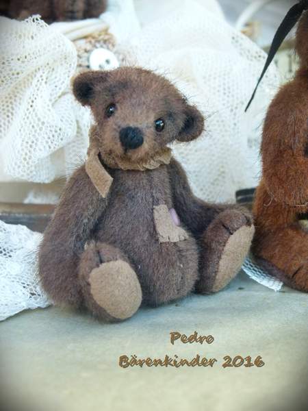 Pedro by Bärenkinder - Bear Pile