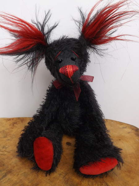 Shadow by Rachel Rolfe - Wee Beary Tails - Bear Pile