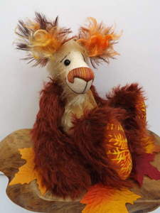Chestnut' by Rachel Rolfe - Wee Beary Tails - Bear Pile