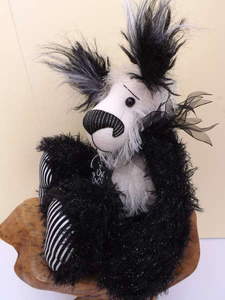 Ebenezer by Wee Beary Tails - Rachel Rolfe - Bear Pile