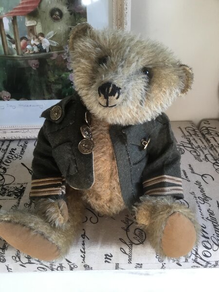Tony by Di Futcher - Futch Bears - Bear Pile
