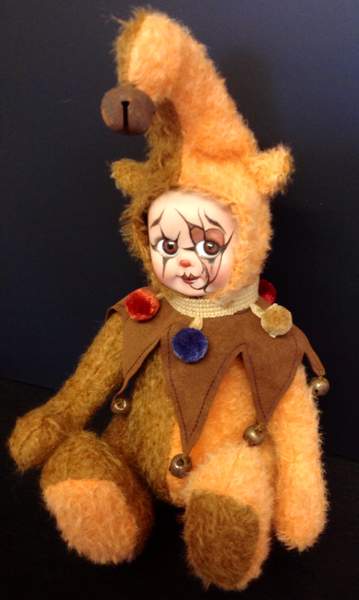 Jessie the jester bear by Jo bears - Bear Pile