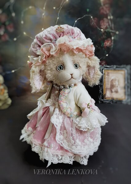 Polly sheep by Veronika Lenkova - Bear Pile