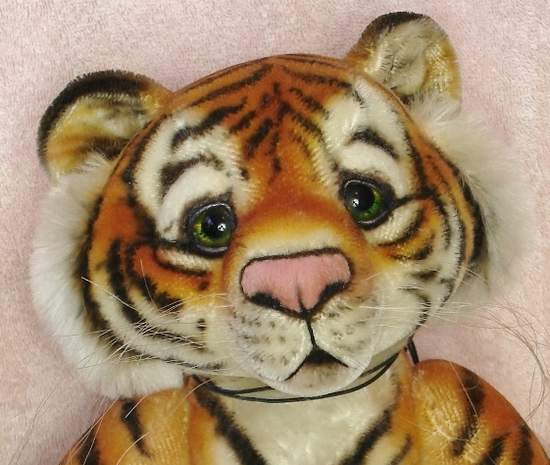 SHERCON by Judi Paul Luxembears - Bear Pile