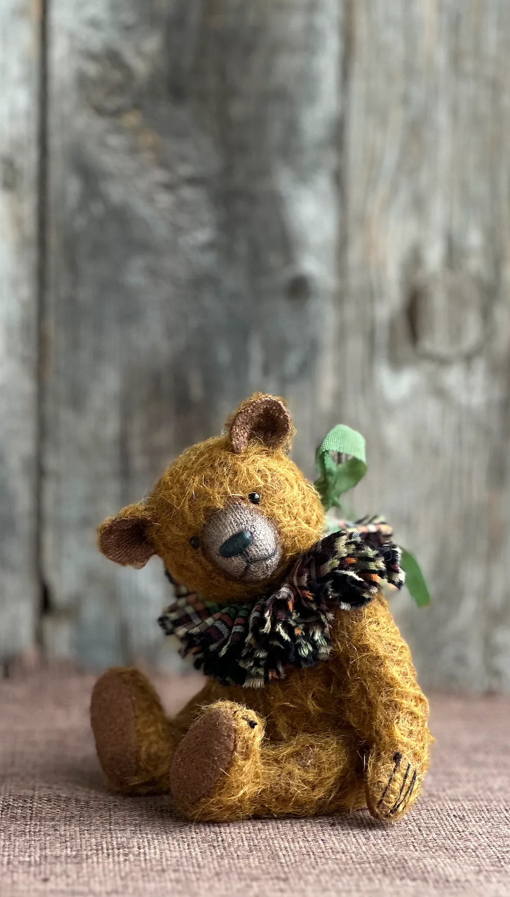 Kevin by Victoria Sliva - Bear Pile