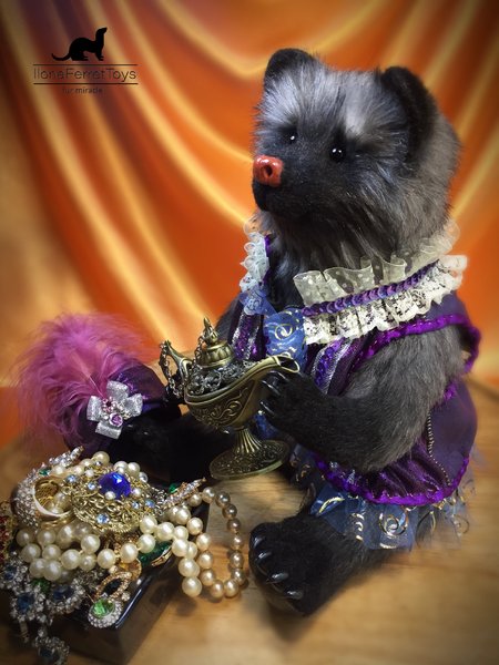 Aladdin Ibn Bear by Ilona Zaborskaya - Bear Pile