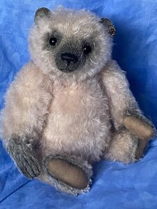 Hartleys Hug - Artist Bears and Handmade Bears