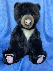 Hartleys Hug - Artist Bears and Handmade Bears