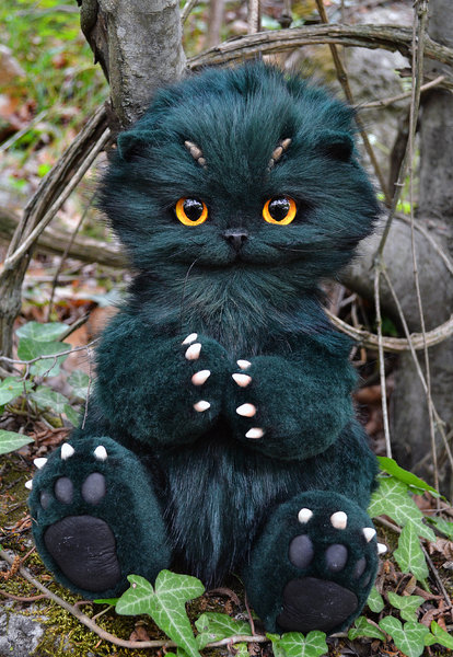 Baby Catzilla by Mamimi Toys - Bear Pile