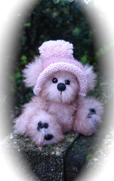 Bronte by Kay Holroyd - Bear Pile