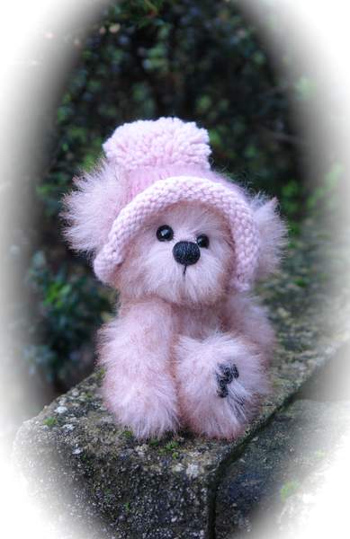 Bronte by Kay Holroyd - Bear Pile