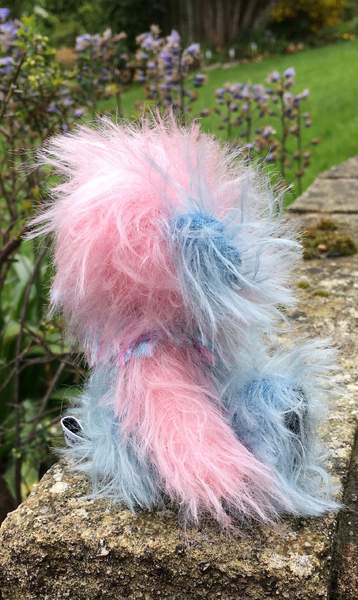 Geoffrey by Kay Holroyd - Bear Pile