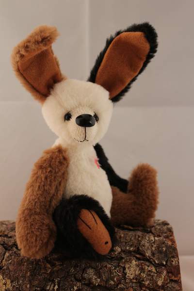 Roger by Gyll's Bears - Bear Pile