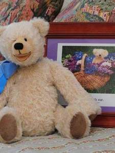 Murphy by Russell Bears - Kim Russell - Bear Pile