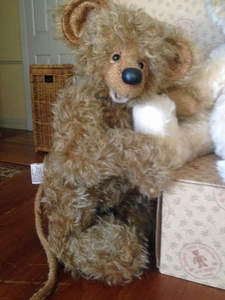 Dom by Russell Bears - Kim Russell - Bear Pile