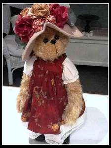 Sienna by Shaz Bear - Bear Pile