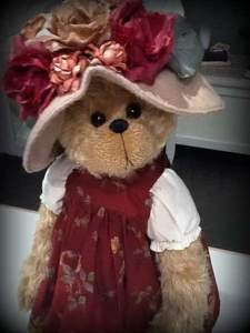 Sienna by Shaz Bear - Bear Pile