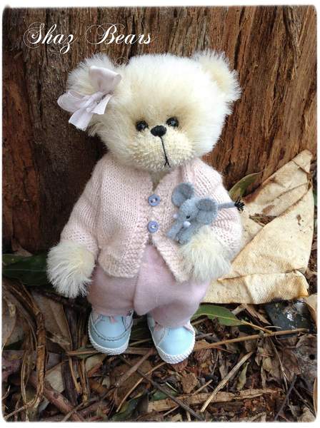 Chloe by Shaz Bears - Bear Pile
