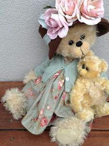 Sheradin snd sherry by Shaz bears - Bear Pile