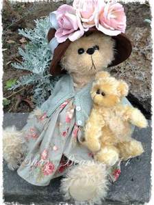Sheradin snd sherry by Shaz bears - Bear Pile