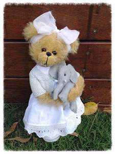 Blue bell by Shaz bears - Bear Pile