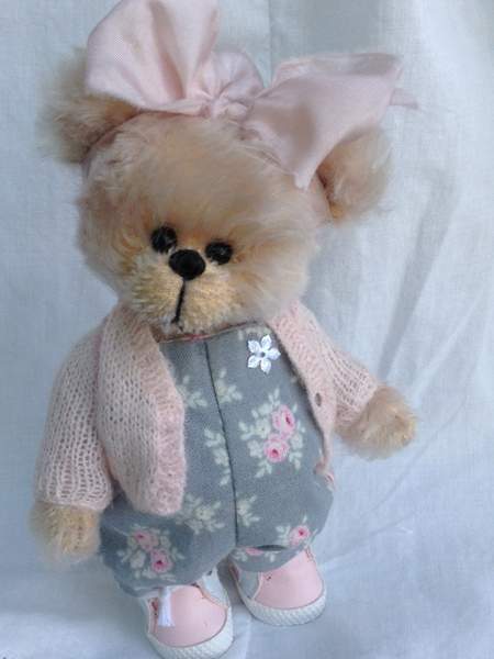 Binky by Shaz bears - Bear Pile