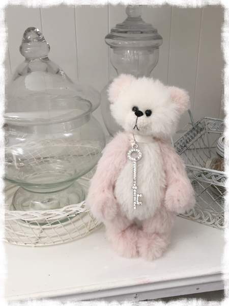 Powder Puffy by Powder puff - Bear Pile