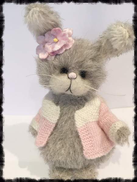 Tilly by Shaz bears - Bear Pile