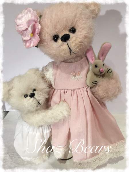 Sheradin snd sherry by Shaz bears - Bear Pile