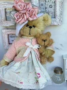 Sheradin snd sherry by Shaz bears - Bear Pile