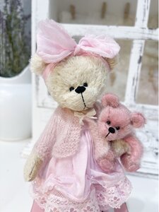 Sheradin snd sherry by Shaz bears - Bear Pile