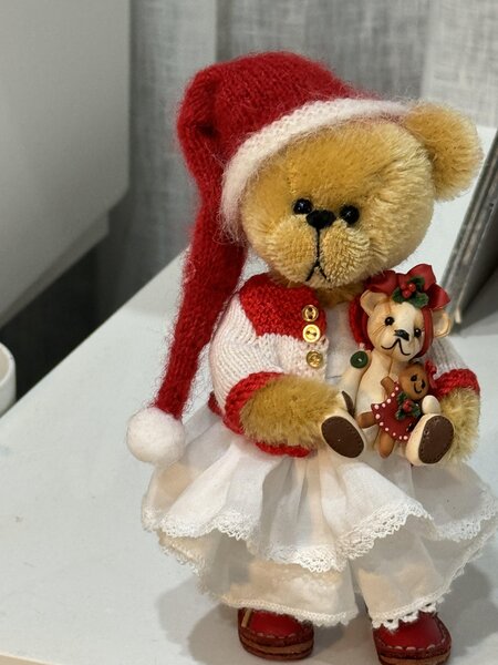 Sienna by Shaz Bears - Bear Pile