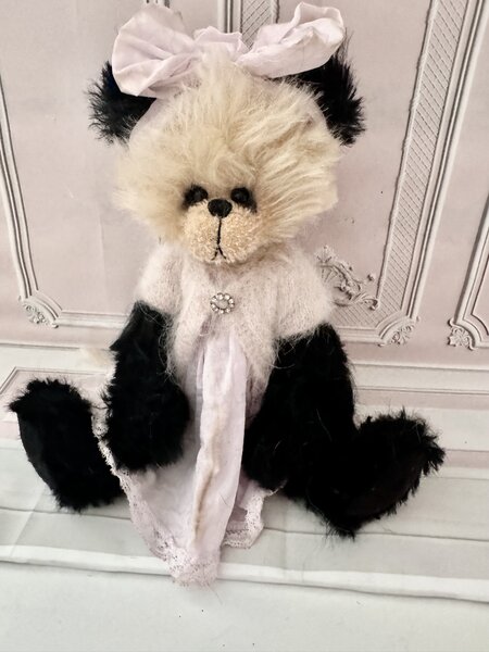 Trinket by Shaz Bears - Bear Pile