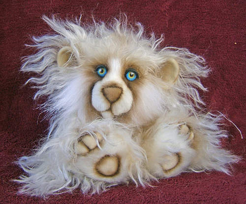 Edelweiss a Mohair Bear by Bears of Bath - Bear Pile