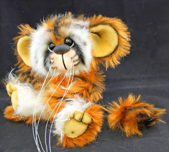 Felix the Tiger by Bears of Bath - Bear Pile
