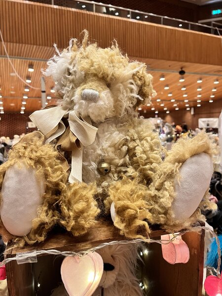 Shortcake by Mandy cooke - Bear Pile