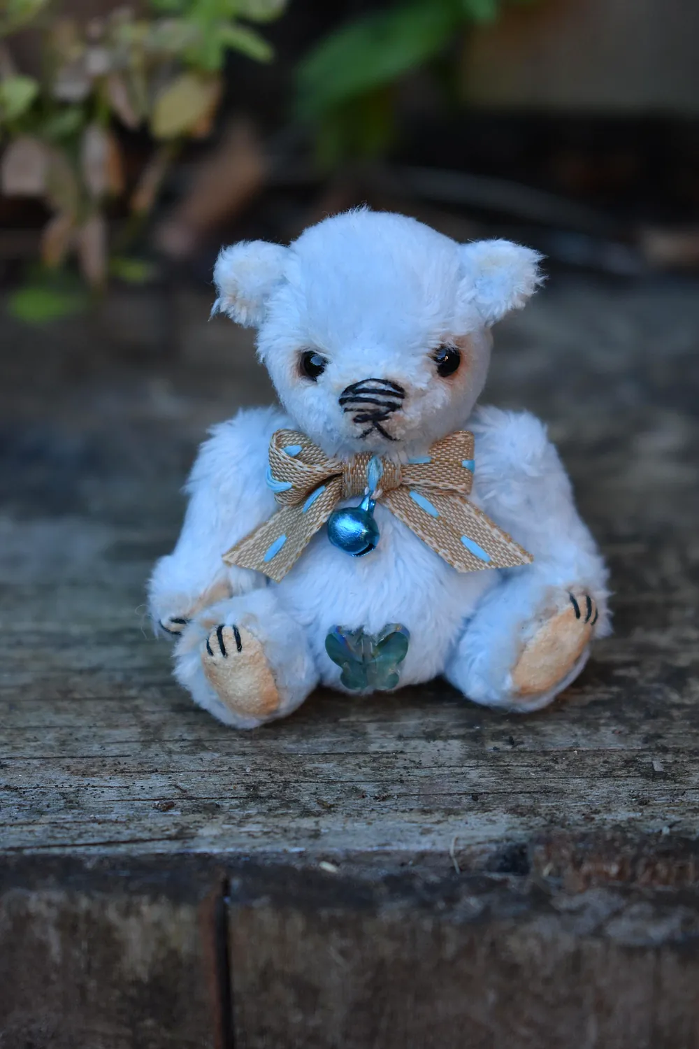 Charlie by Louisa Shaw - Butterfly Bears - Bear Pile