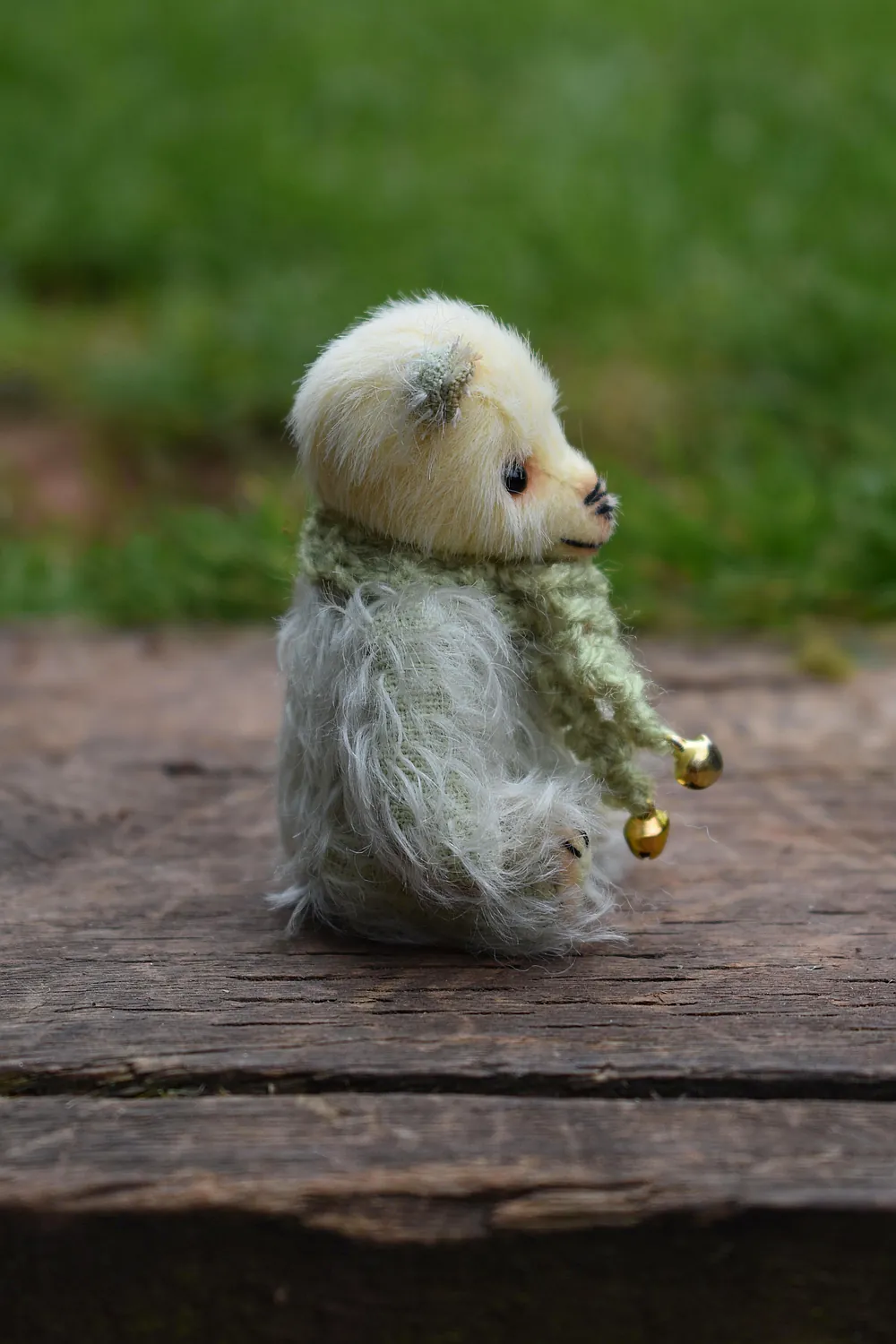 Raymond by Louisa Shaw - Butterfly Bears - Bear Pile
