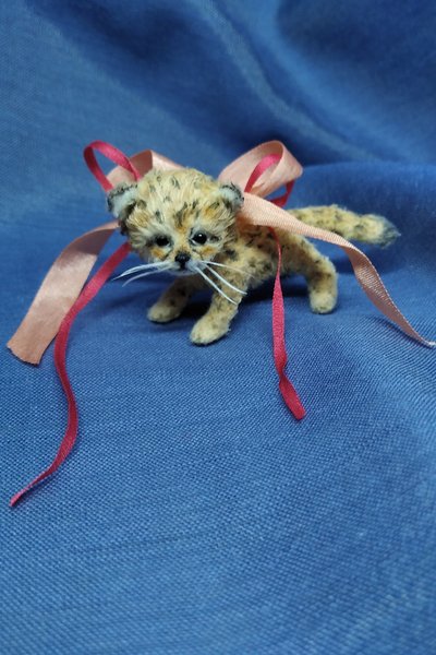 Miniature cheetah cub Che by Marina Petrova - Bear Pile