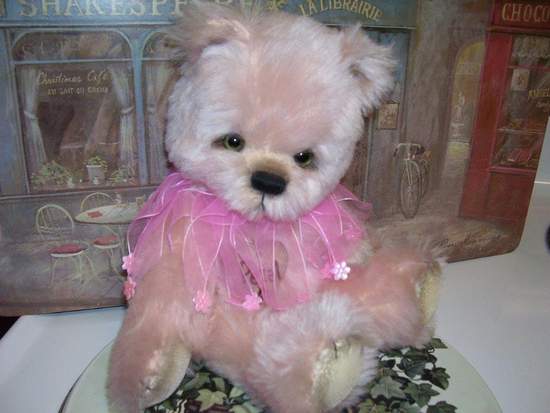 Petal by Judi Paul-Luxembears - Bear Pile