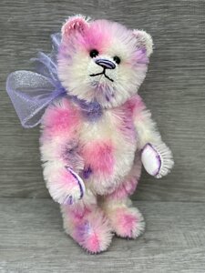 M. E. Bears And Critters - Artist Bears and Handmade Bears