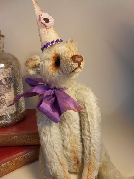 Elliot Bear by Samantha-jane Seeley - Bear Pile