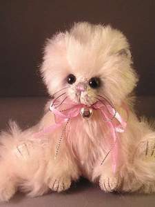 Cheeky Little Kitten by Lynn Bowie. - Bear Pile