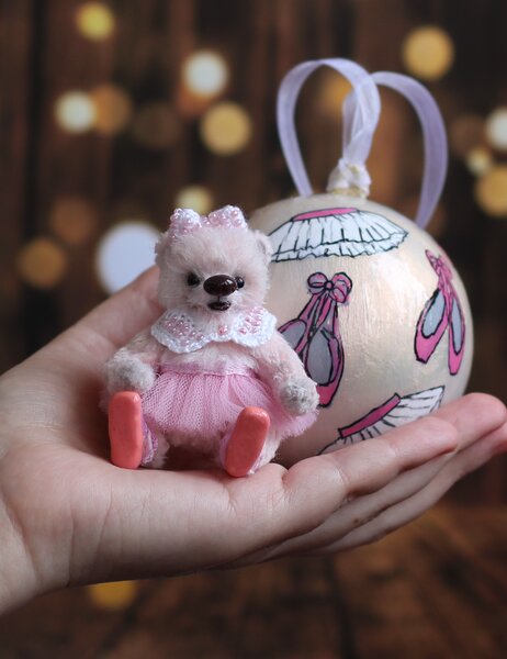 Miniature ballerina Lola by Nataliia Ivanova - Bear Pile