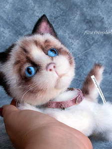 Leonardo by Alisa Shangina - Bear Pile