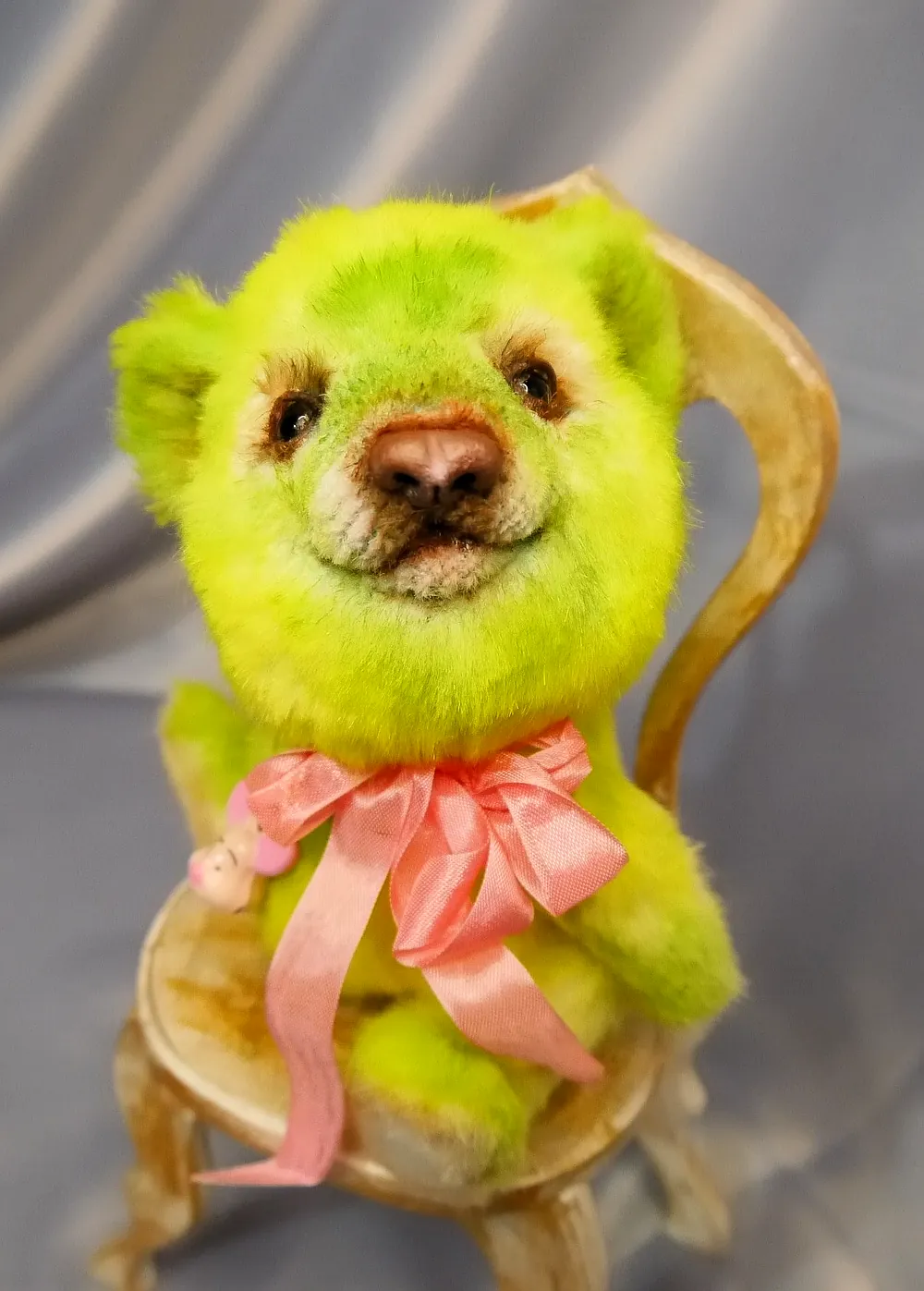 bear Oliver by Lyudmila Nepomniashcha - Bear Pile