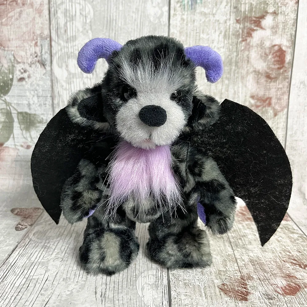 Shadowpuff by Sam Margesson - Bear Pile