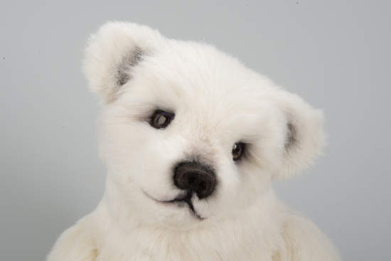 ENOUK Award winner bear by L.Bergmann for LOVABLE BEARS - Bear Pile