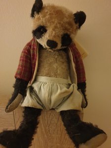Darby´s Bear Forget me not bear by Mary Wiltshire - Bear Pile
